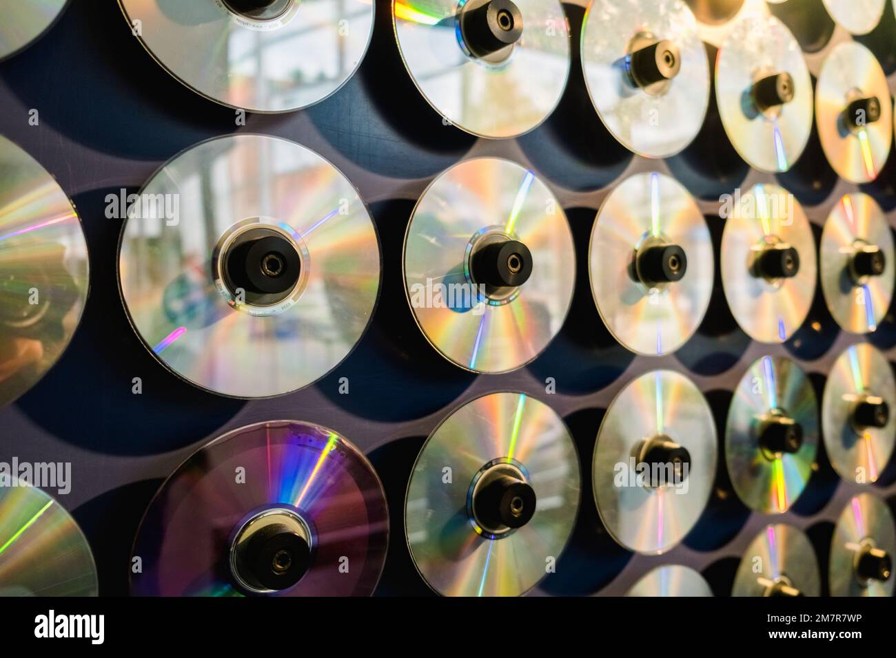 Compact laser discs are obsolete objects, as are music and data cds ...