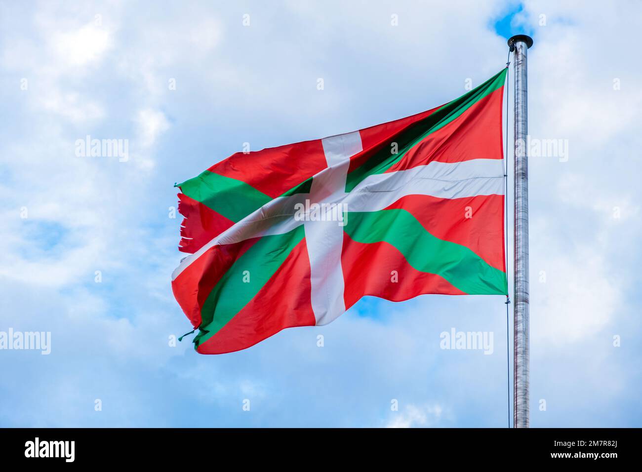 Flag of pays basque hi-res stock photography and images - Alamy