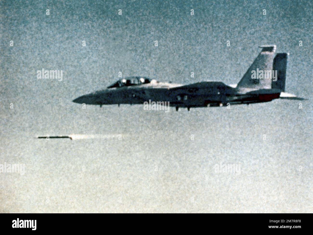 Missile f 15 eagle hi-res stock photography and images - Alamy