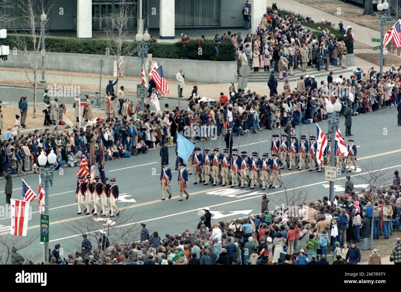 Colonial uniforms hi-res stock photography and images - Alamy
