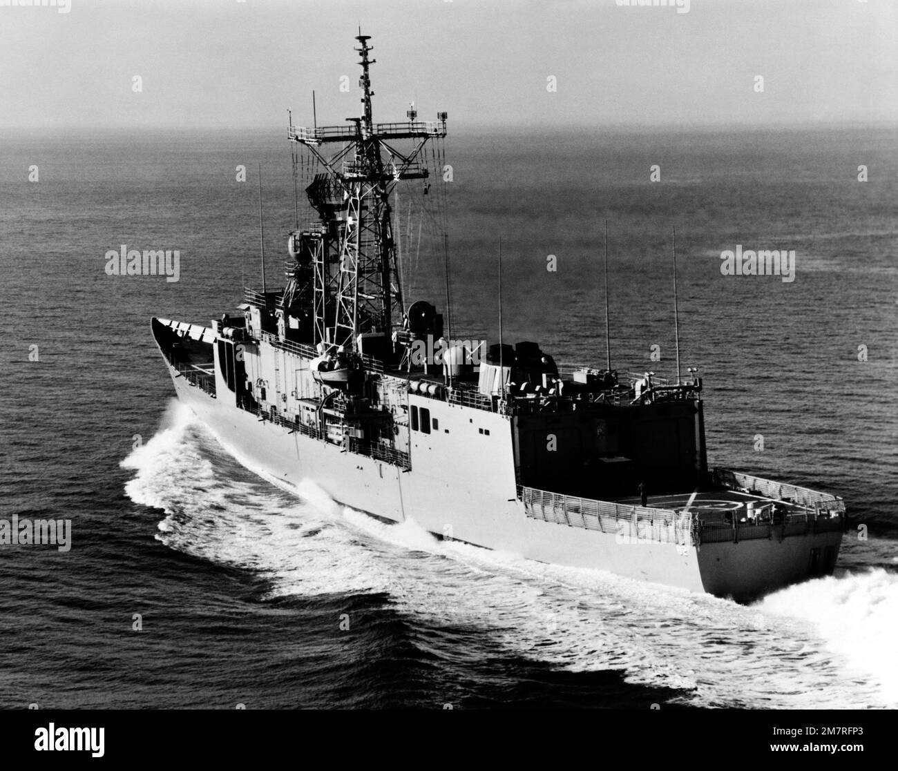 A port quarter view of the Australian frigate CANBERRA (F-02) underway ...