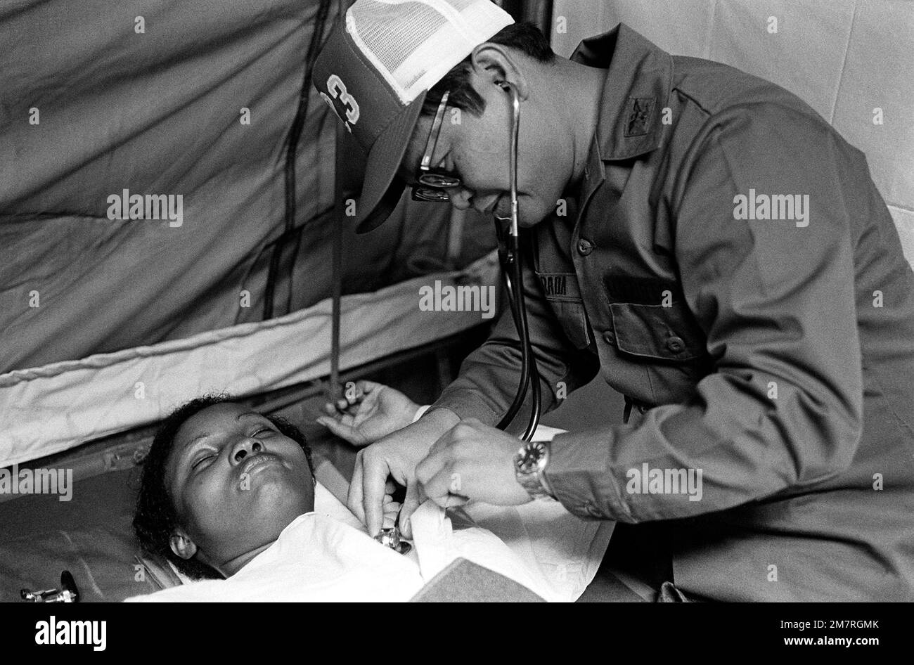 Air force doctor hi-res stock photography and images - Alamy