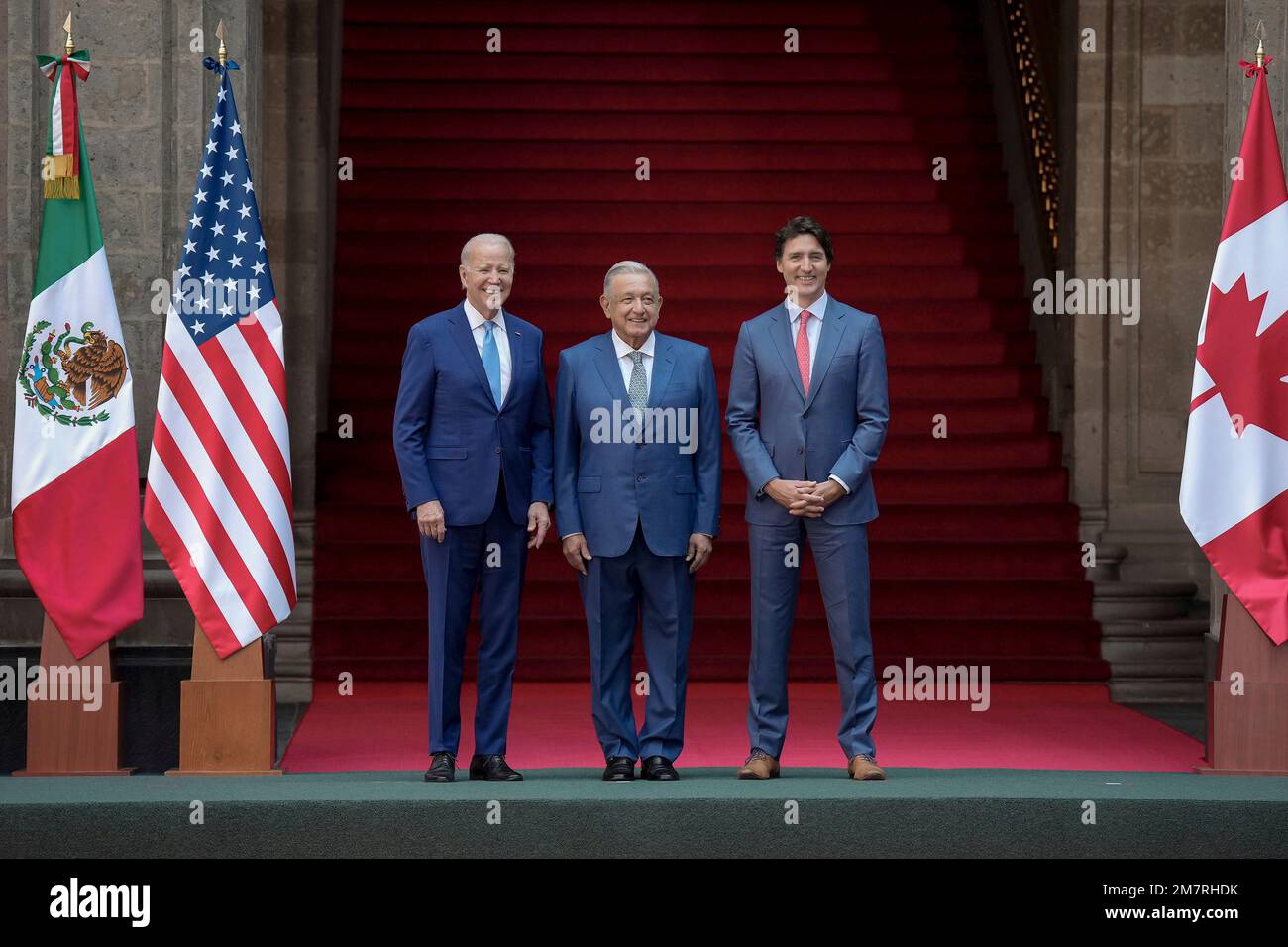 Mexico City, Mexico. 10th Jan, 2023. U.S President Joe Biden, left ...