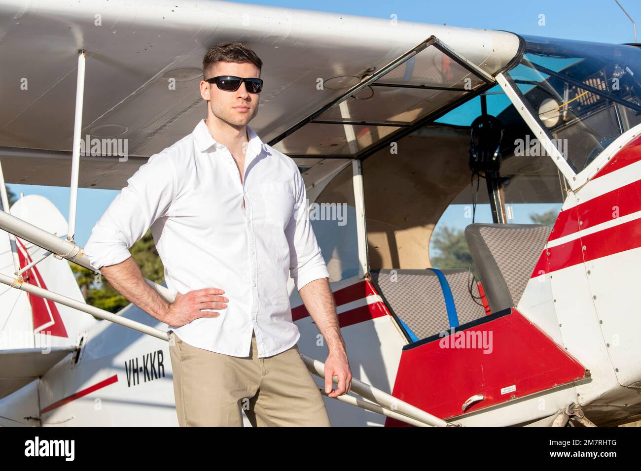 Cockpit piper super cub aircraft hi-res stock photography and images ...