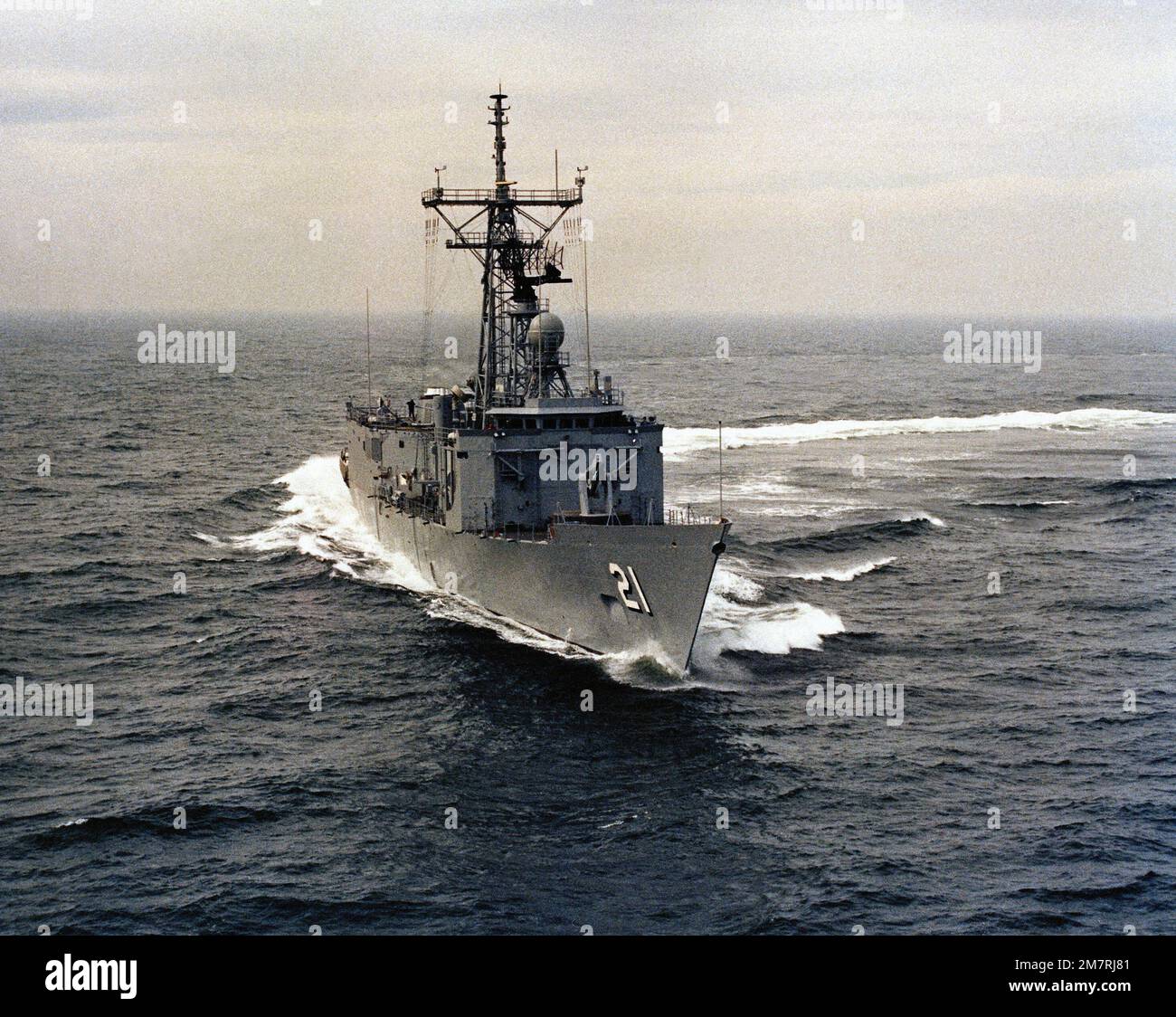 Aerial starboard bow view of the Oliver Hazard Perry class guided ...
