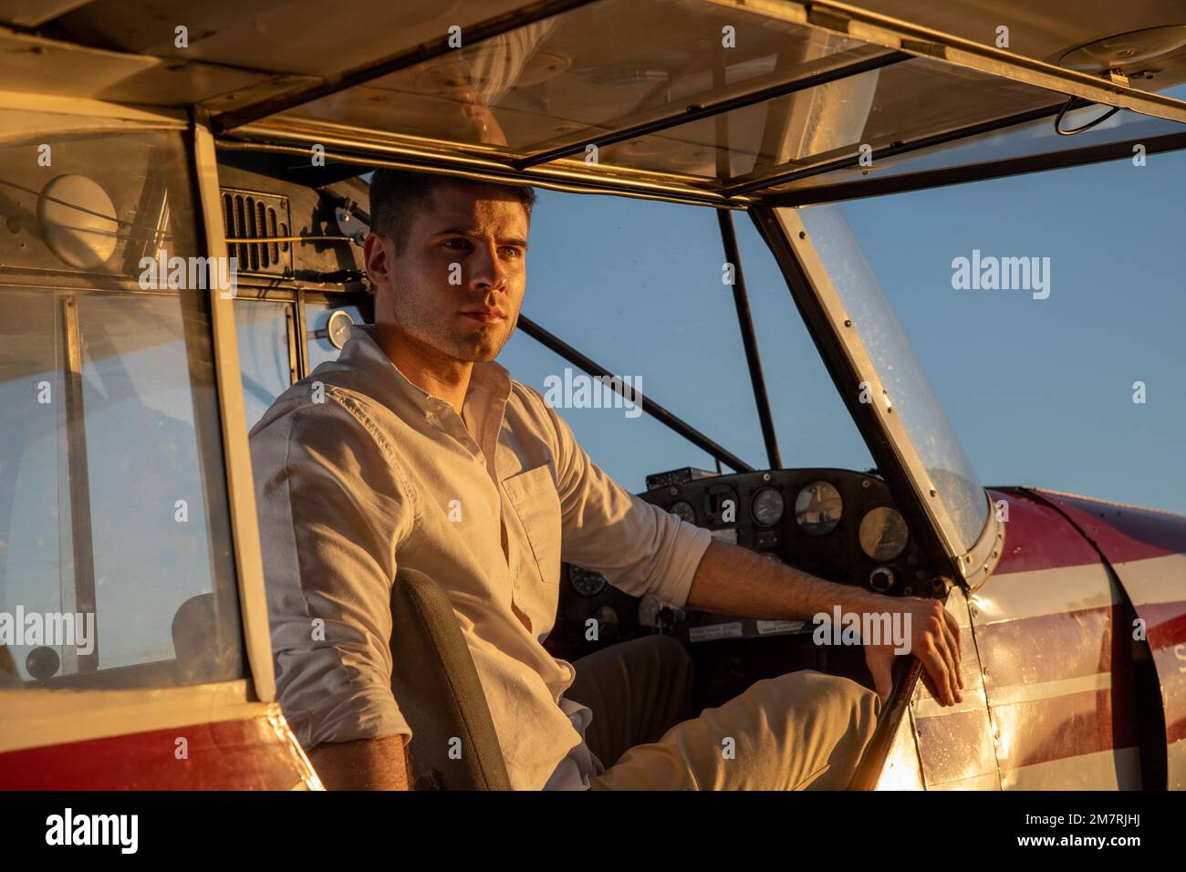 A young male pilot with a Piper Super Cub Stock Photo - Alamy