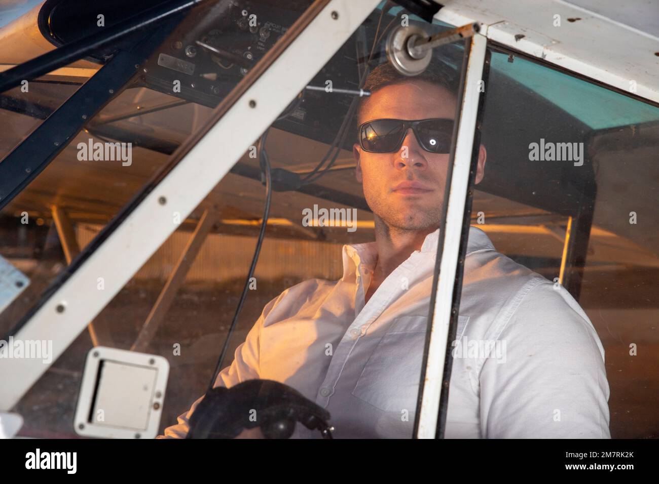 A young male pilot with a Piper Super Cub Stock Photo - Alamy