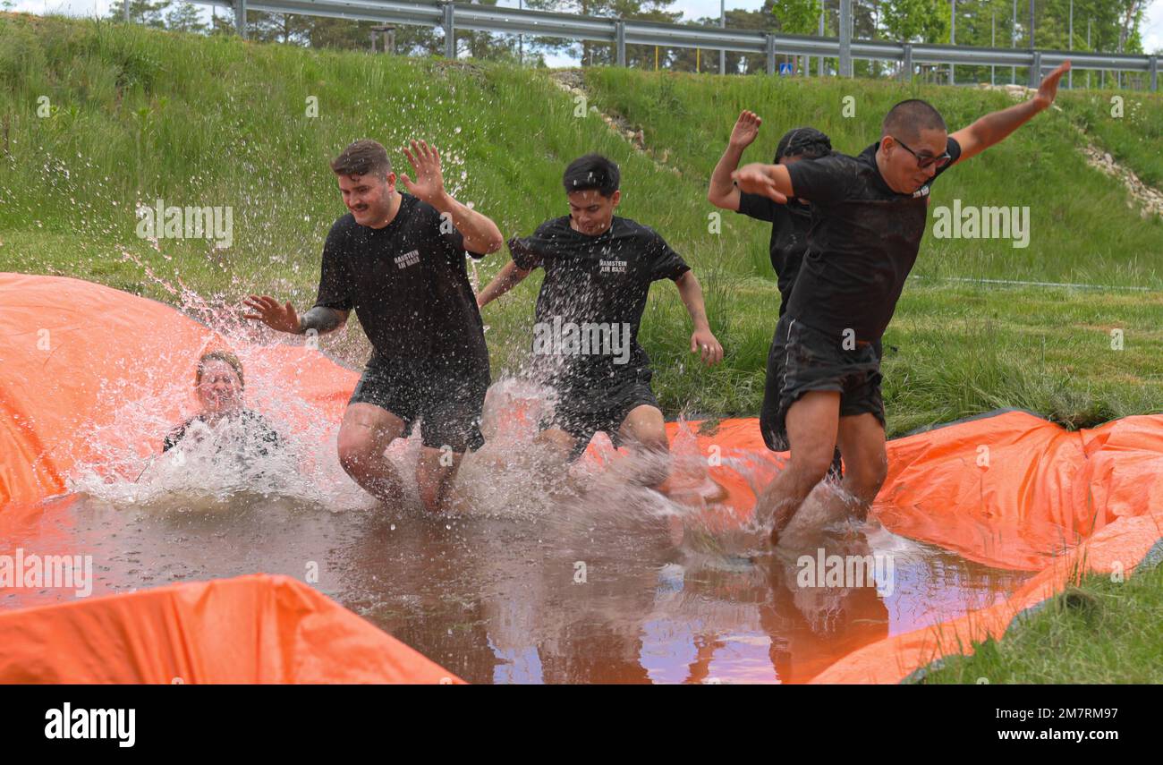 786 force support squadron hi-res stock photography and images - Alamy