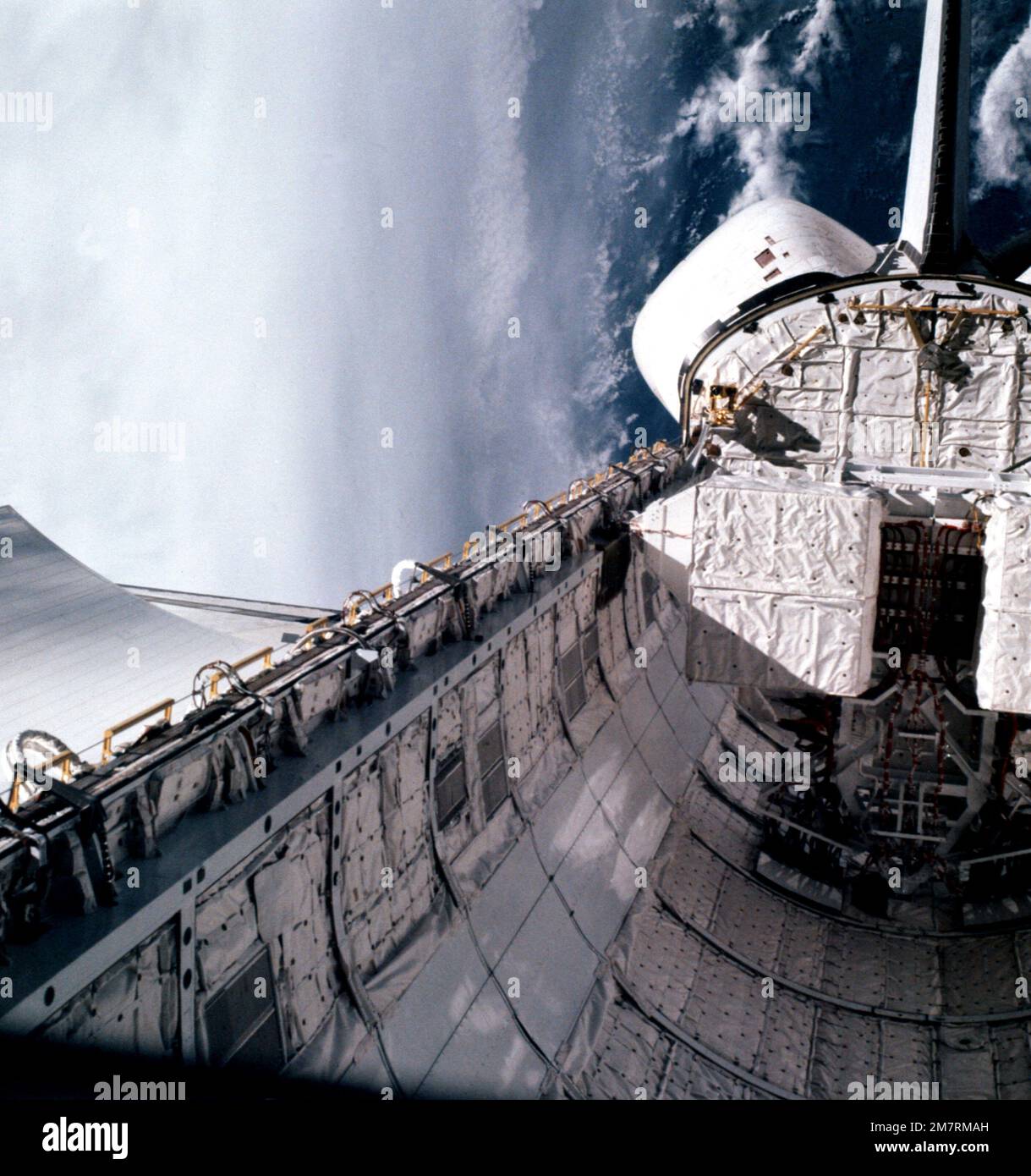 Space shuttle cargo bay hi-res stock photography and images - Alamy
