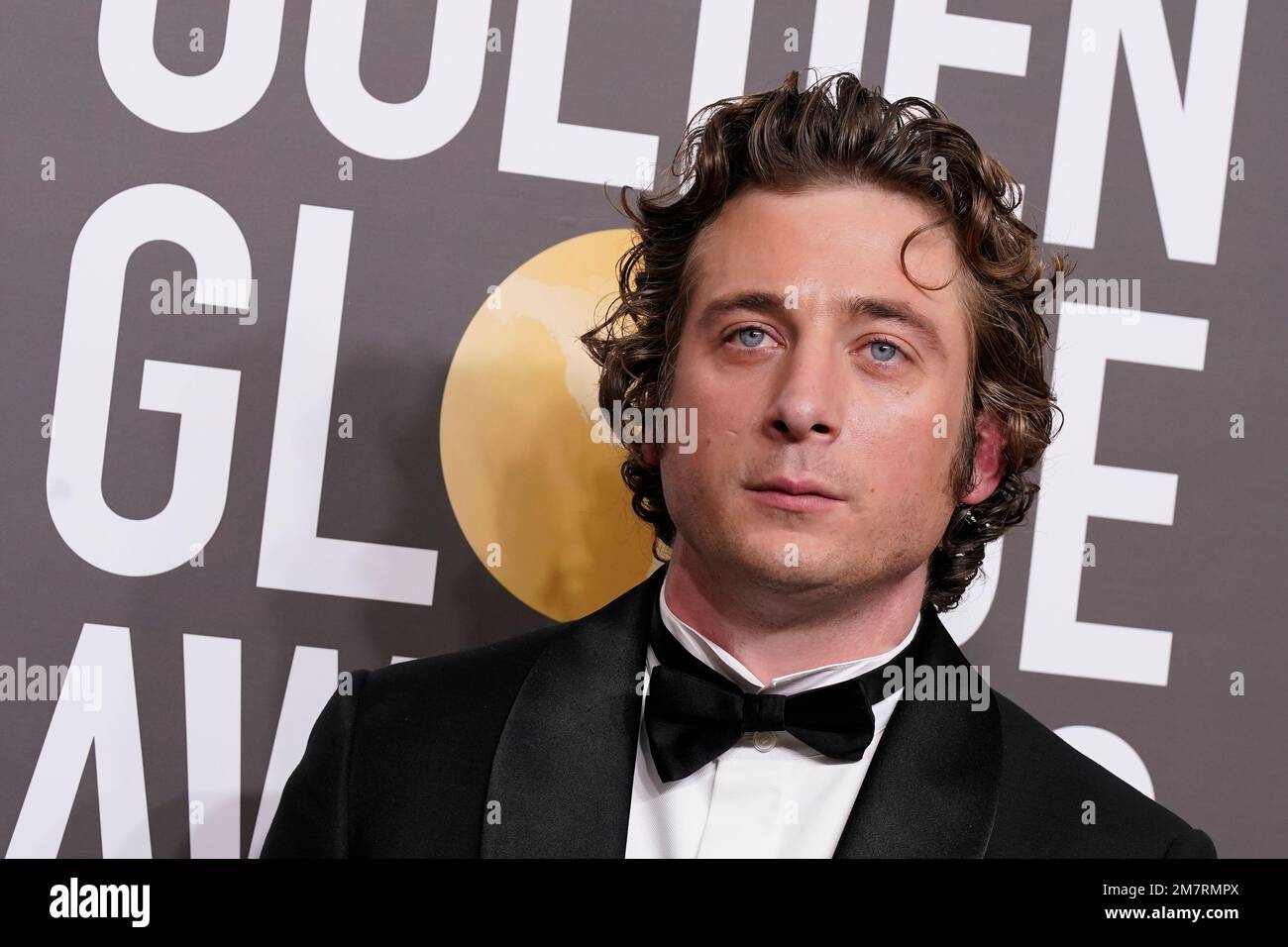Jeremy Allen White arrives at the 80th annual Golden Globe Awards at ...