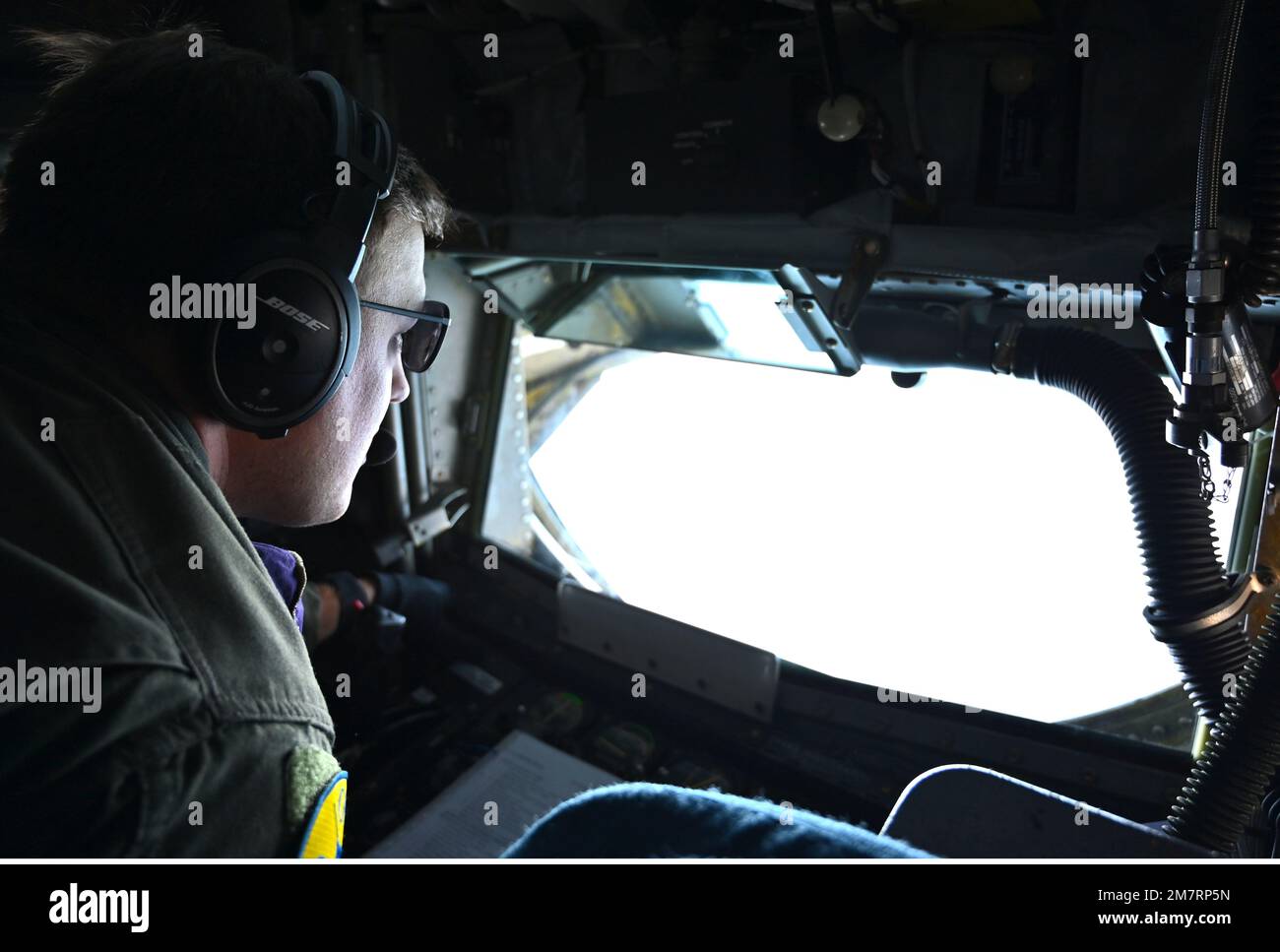 Kc 135 stratotanker boom operator hi-res stock photography and images ...