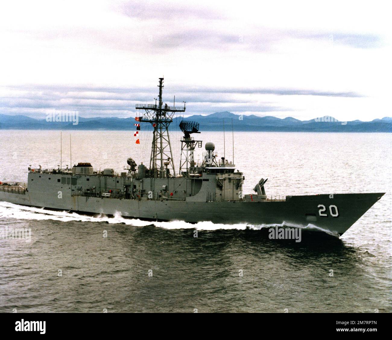 An aerial starboard side view of the guided missile frigate ANTRIM (FFG ...