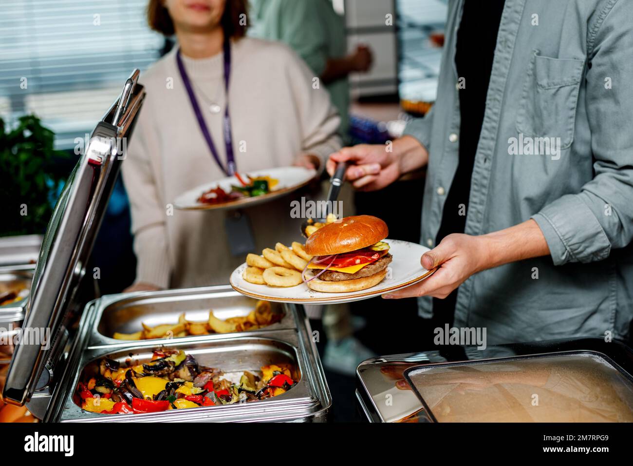 Buffet dining dubai hi-res stock photography and images - Alamy