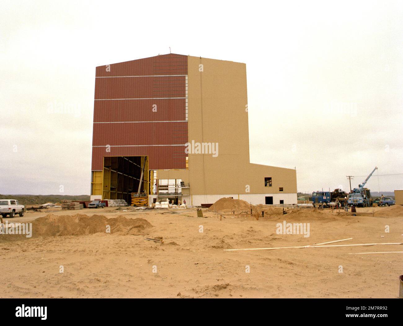 Missile assembly hi-res stock photography and images - Alamy