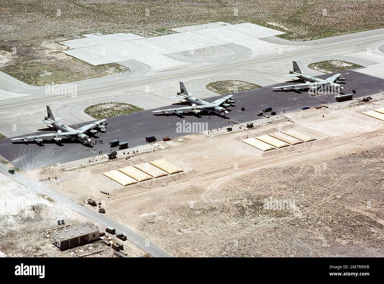 Hot air b hi-res stock photography and images - Alamy