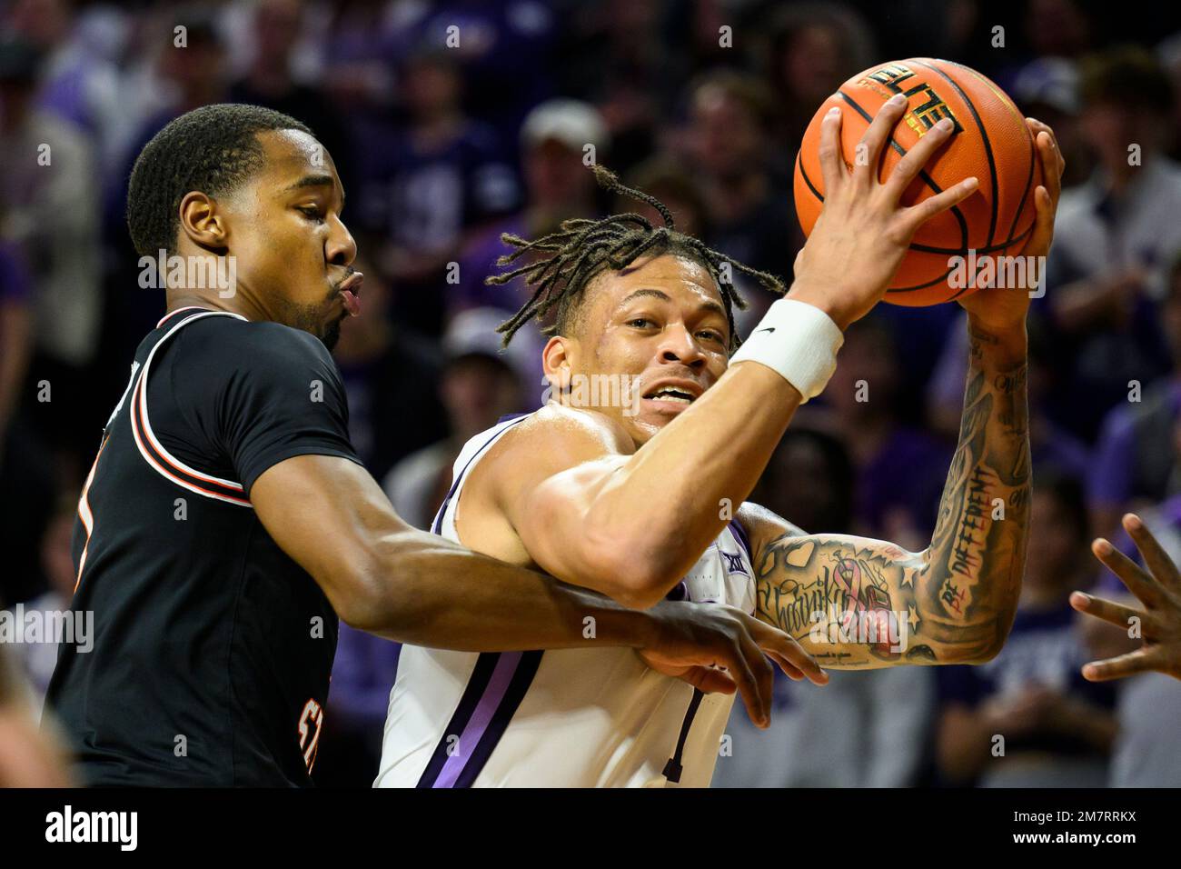 Kansas State forward Keyontae Johnson (11) against Oklahoma State guard ...