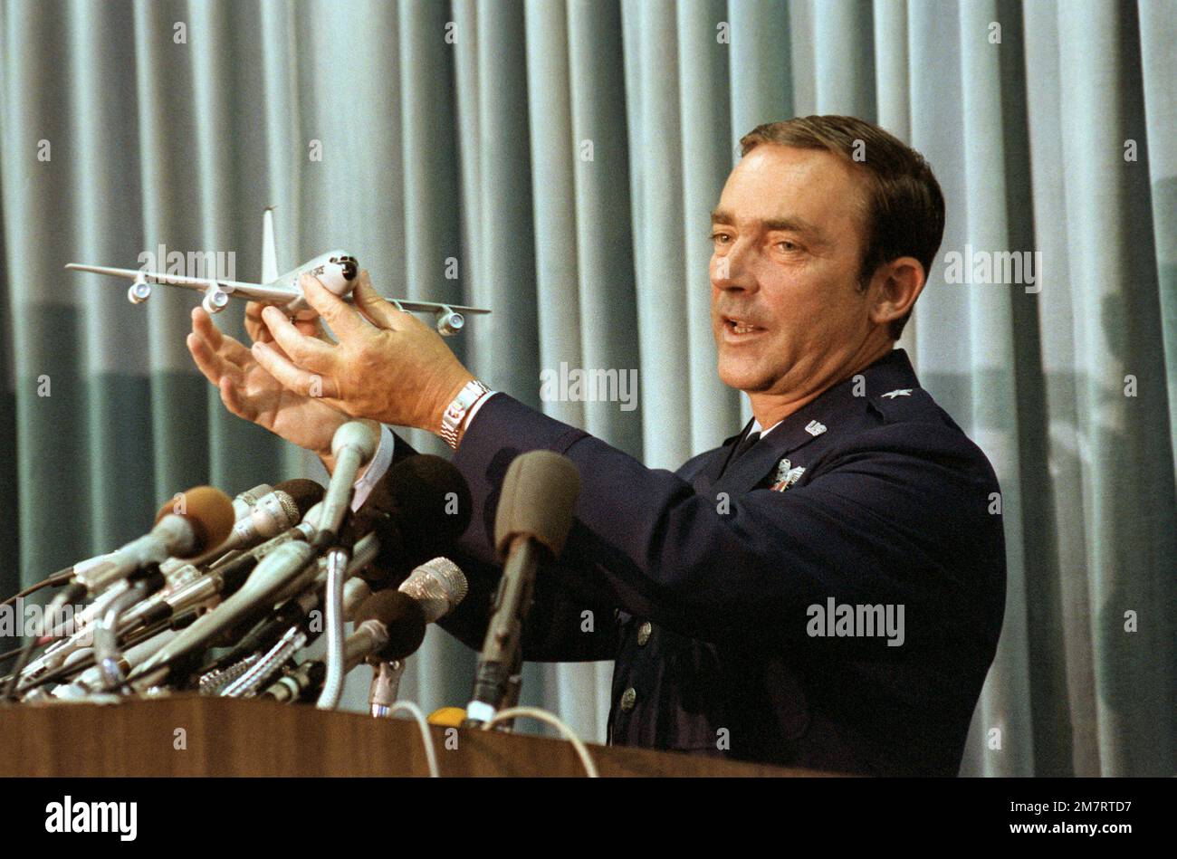 Mechanical cause hi-res stock photography and images - Alamy