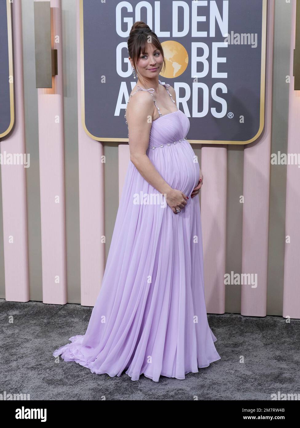Kaley Cuoco 2024 Golden Globes The Stunning Style Transformation Of
