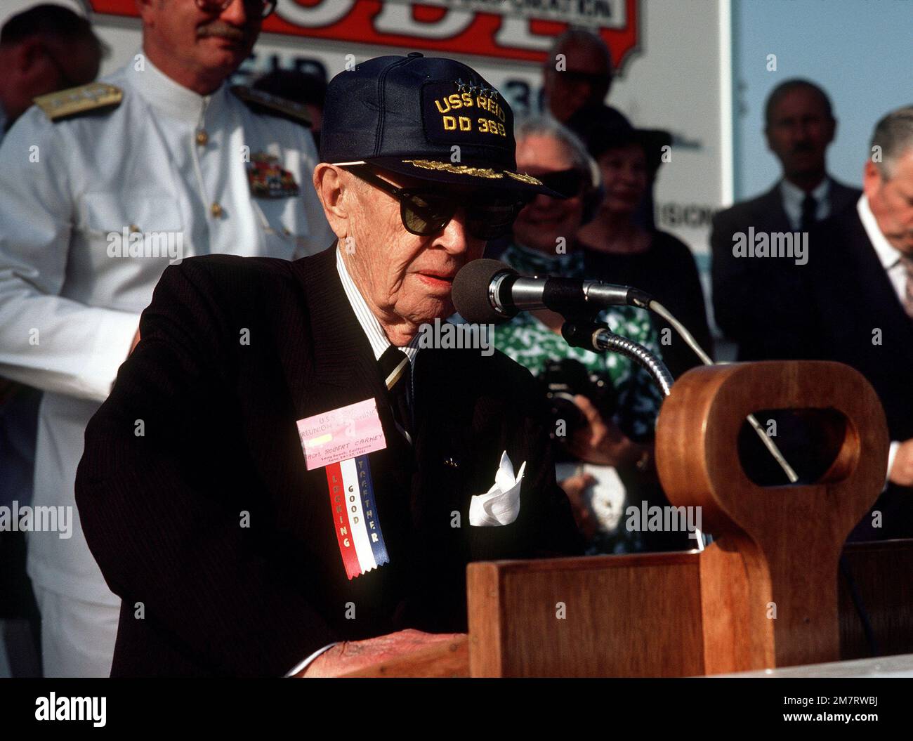 Former Chief of Naval Operations and Survivor from the destroyer ex-USS ...