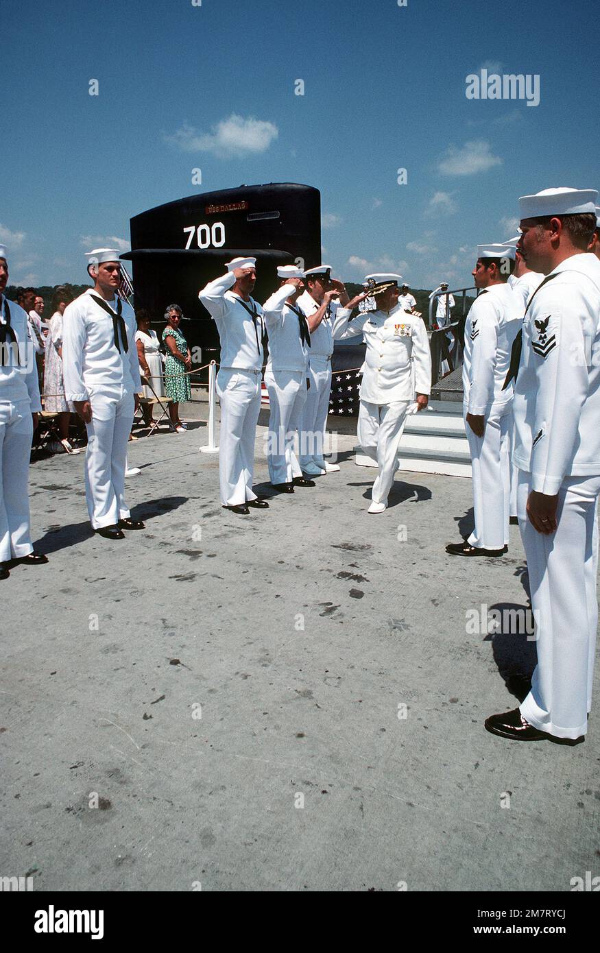 Uss dallas ssn 700 hi-res stock photography and images - Alamy