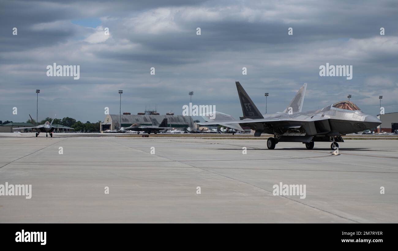 Three U.S. Air Force F-22 Raptors assigned to the 149th Fighter ...