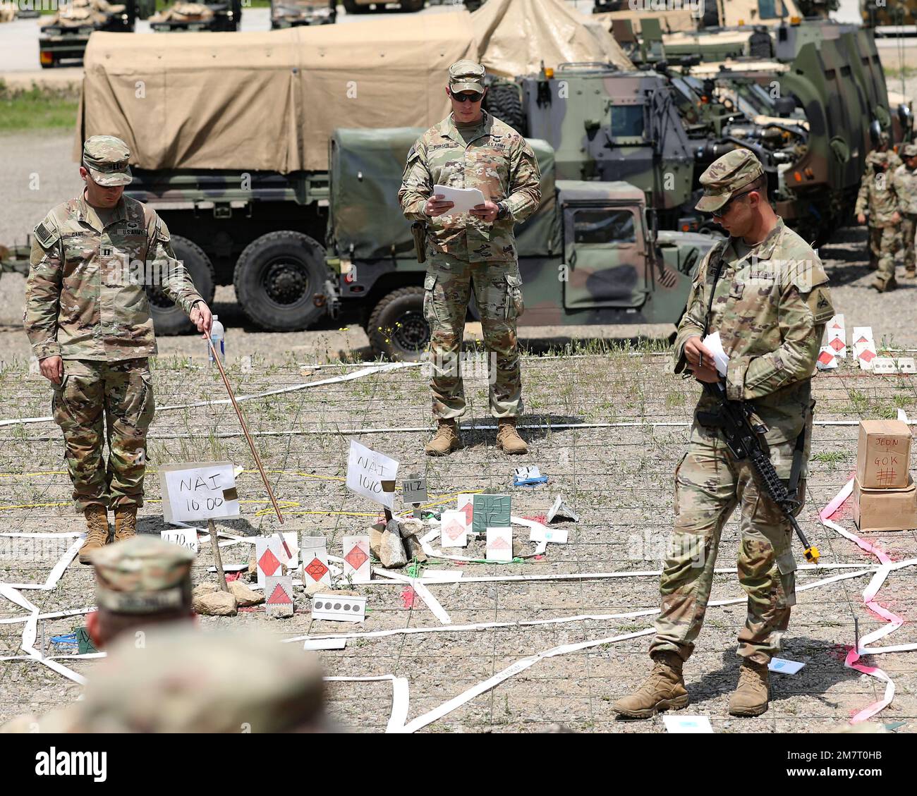 1st Armored Brigade, 1st Armored Division S3 (Operations) section ...