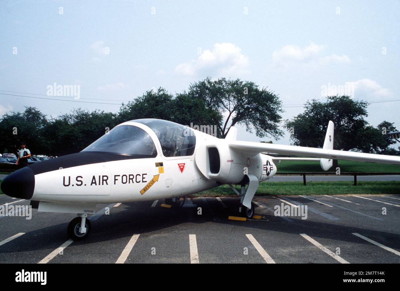 Next generation trainer aircraft hi-res stock photography and images ...