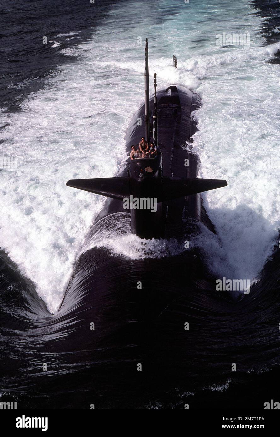 A bow view of the nuclear-powered attack submarines USS HADDOCK (SSN ...