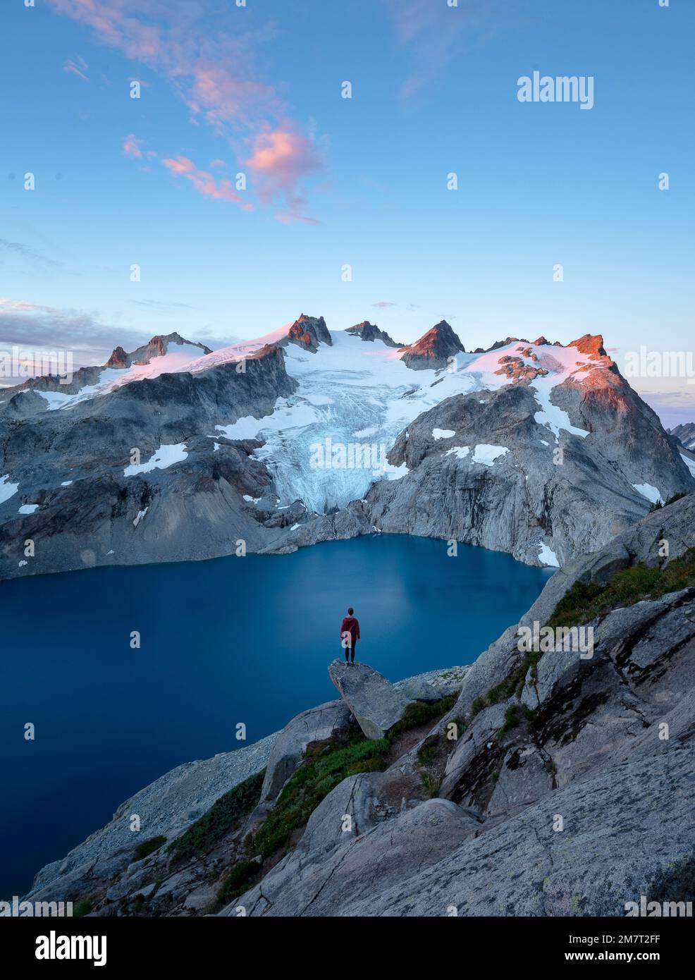 Sunrise high above the treeline in Washington State's Alpine Lakes ...