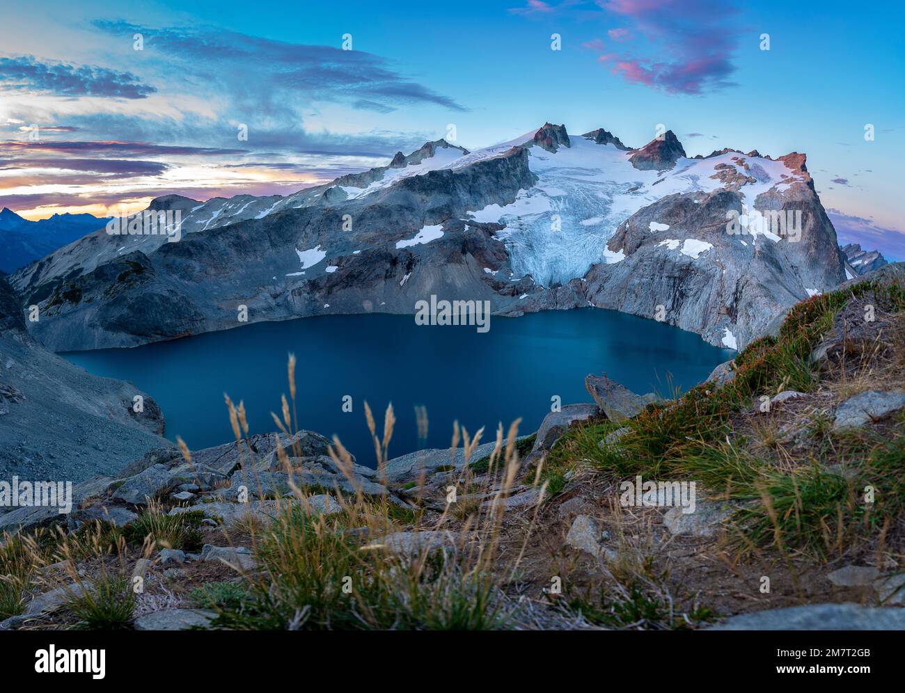 Sunrise over Pea Soup Lake and Mount Daniel from Dip Top Peak Stock ...