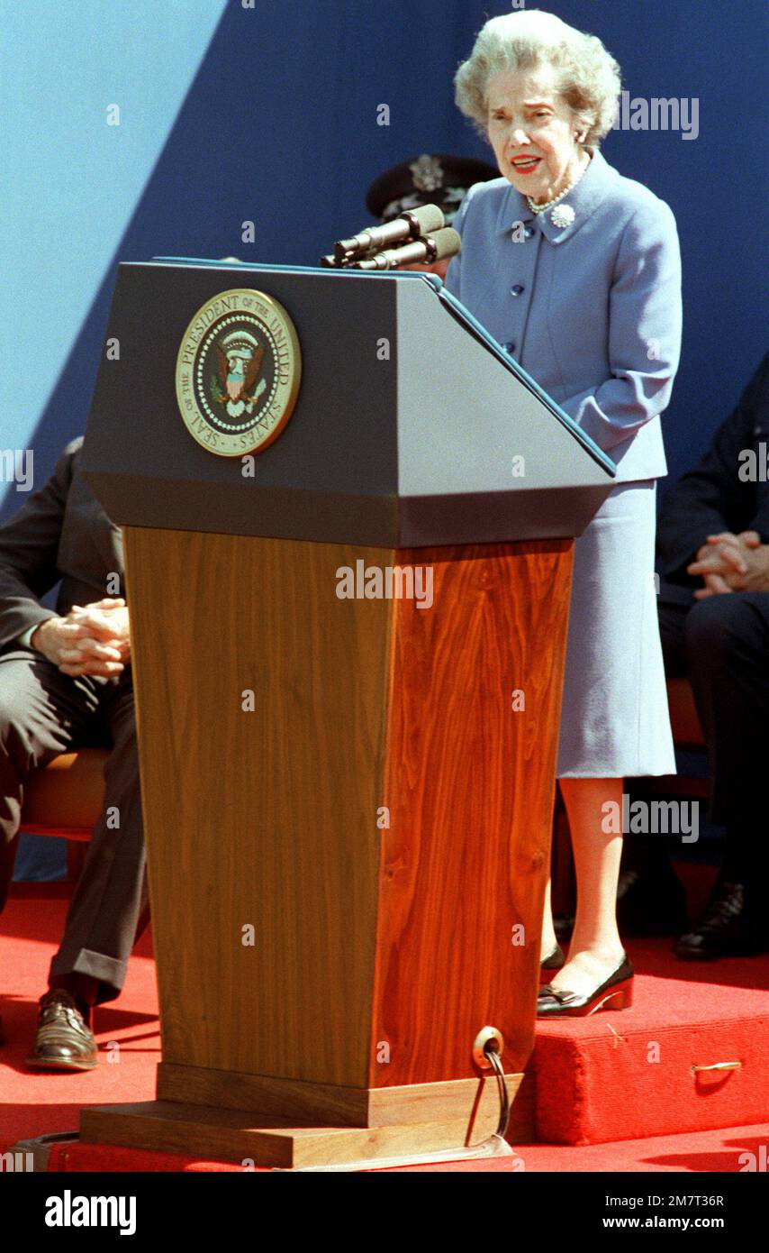 Mrs. Douglas MacArthur speaks to an audience during a ceremony for the ...