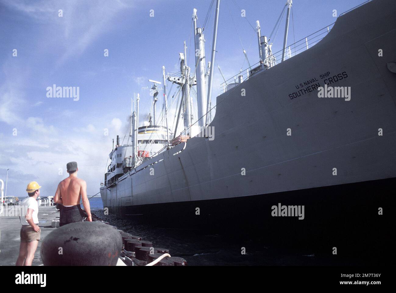 A starboard bow view of the cargo ship USNS SOUTHERN CROSS (T-AK-285 ...