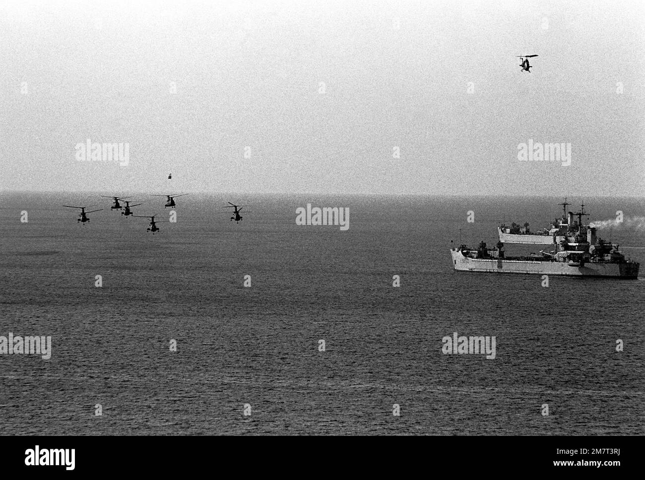Marine Corps CH-46 Sea Knight helicopters from the 34th Marine ...