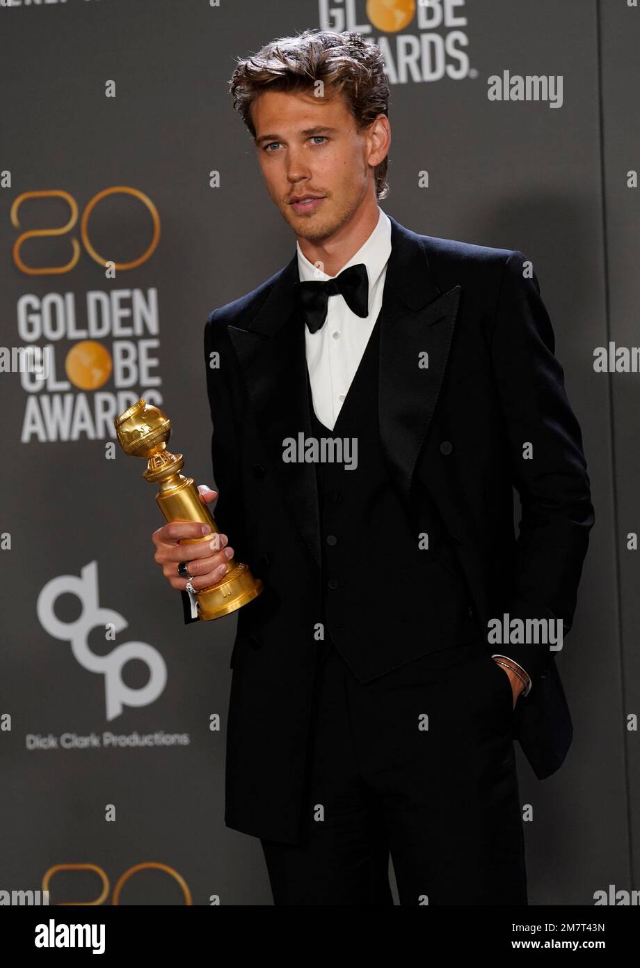 Austin Butler poses in the press room with the award for best ...