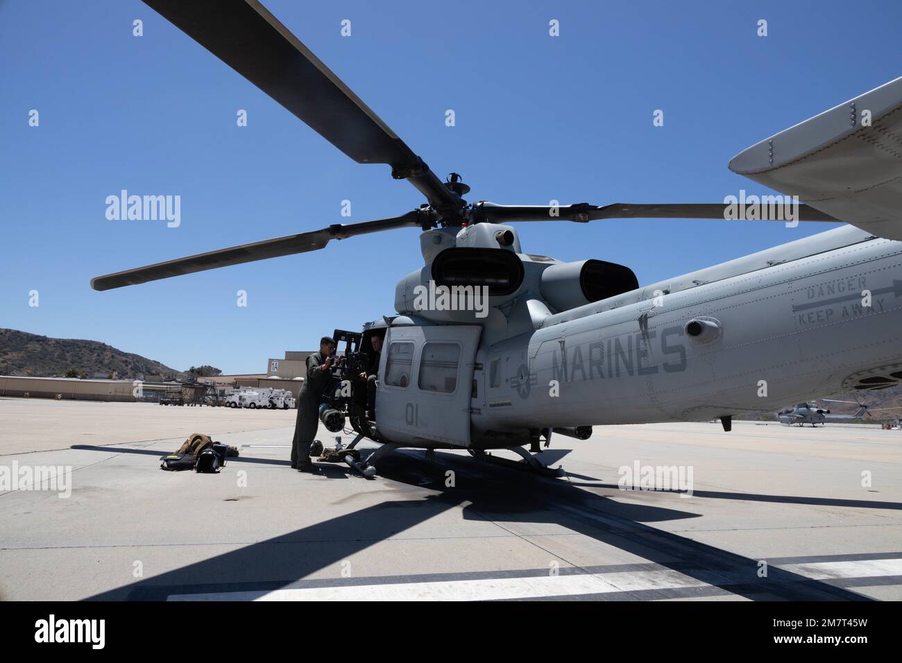 U.S. Marines with Marine Light Attack Helicopter Squadron 775, Marine ...