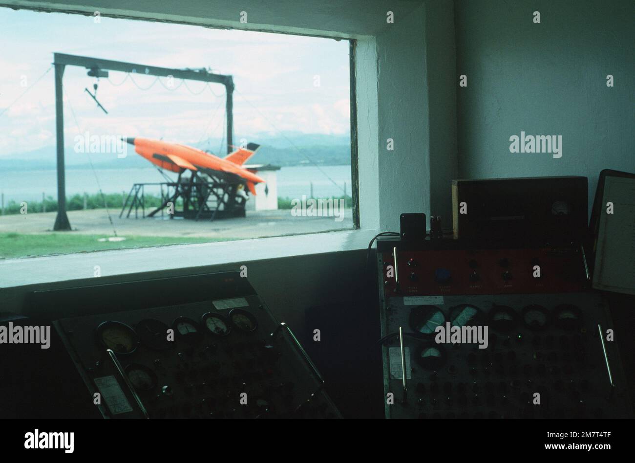 DN-ST-86-01454. Base: Wallace Air Station San Fernando Country ...