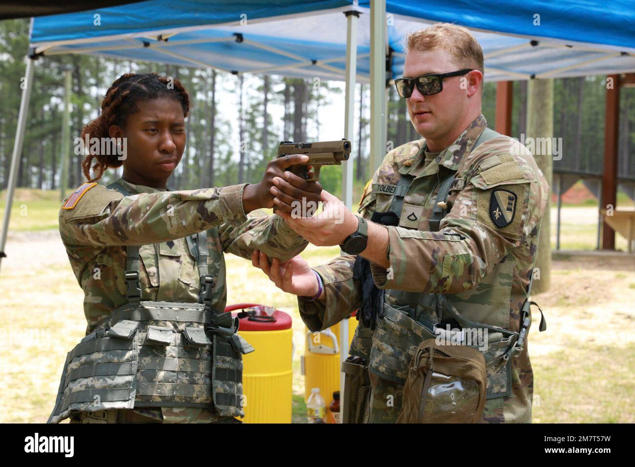 Soldiers with the 61st Troop Command familiarize themselves with the M ... Soldiers with the 61st Troop Command familiarize themselves with the M ...