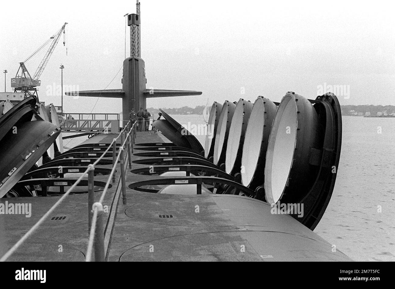 Trident missile usa Black and White Stock Photos & Images - Alamy