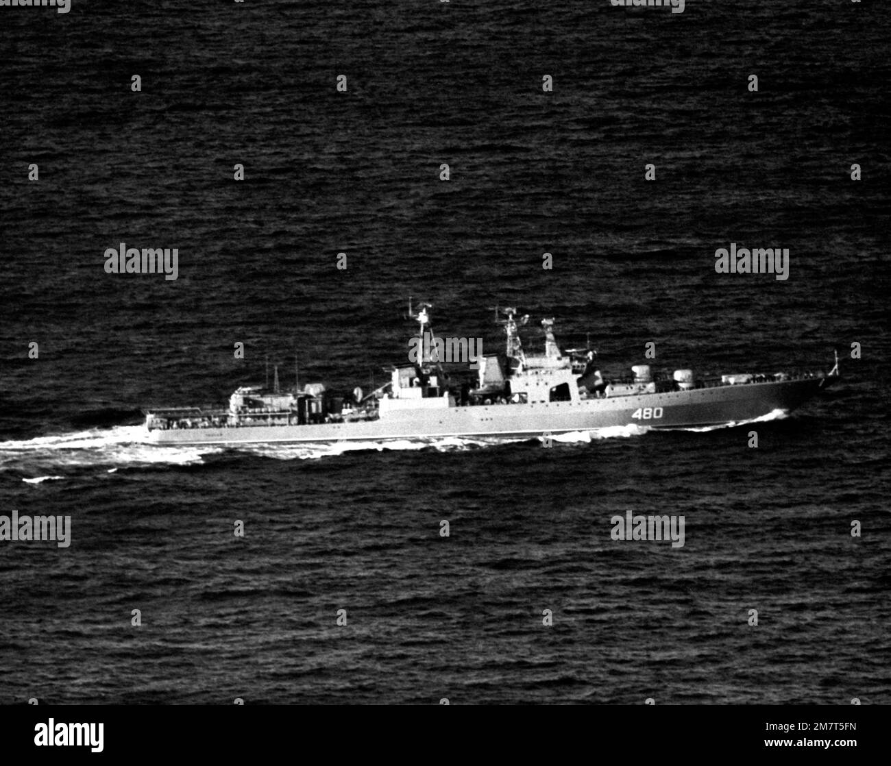 A vertical view of the Soviet destroyer UDALOY (DDG-480) underway ...