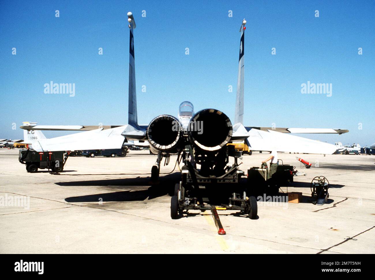 An engine change on an F-15 Eagle takes place during exercise BOLD ...
