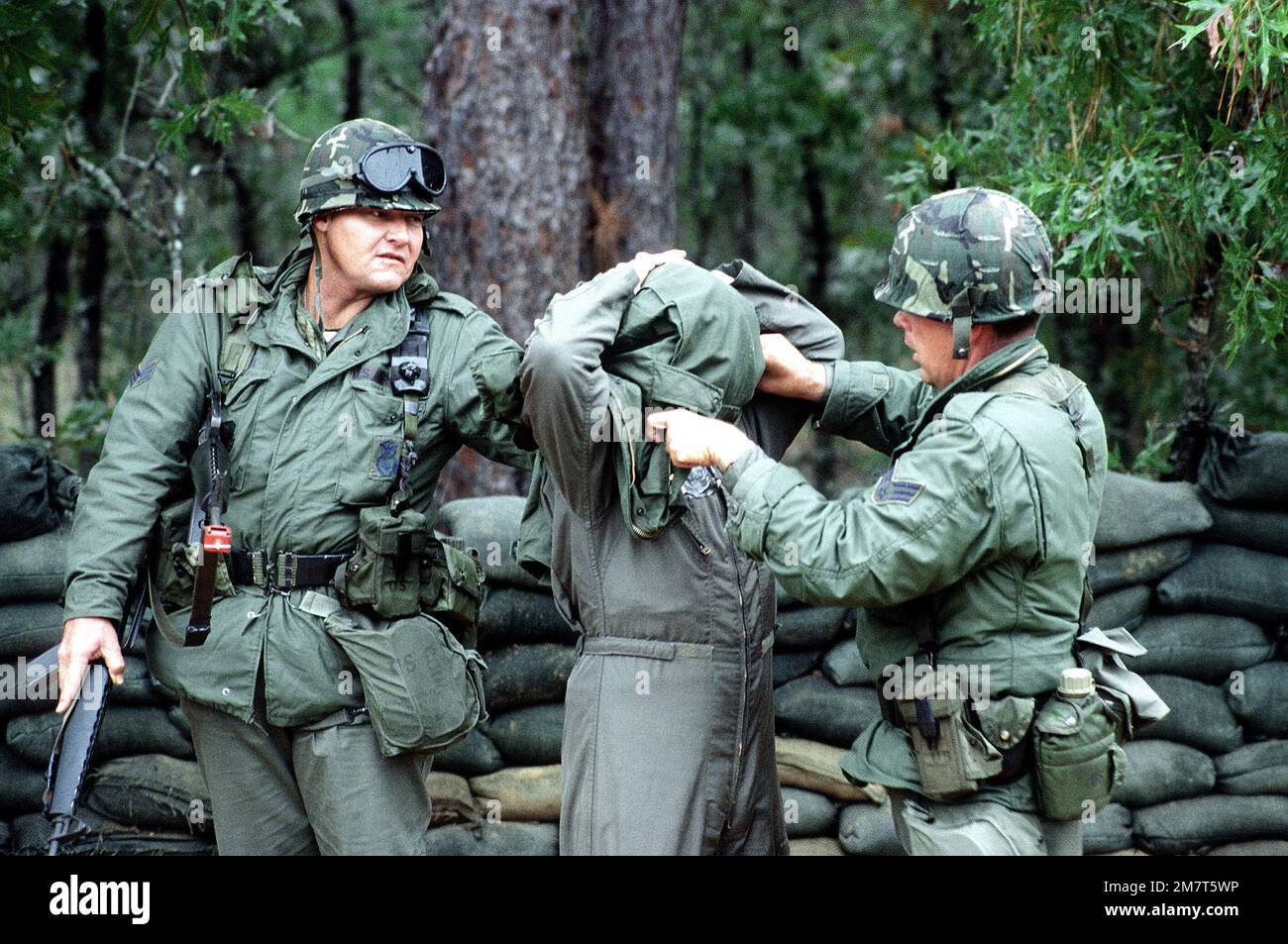 War pow exercise hi-res stock photography and images - Alamy