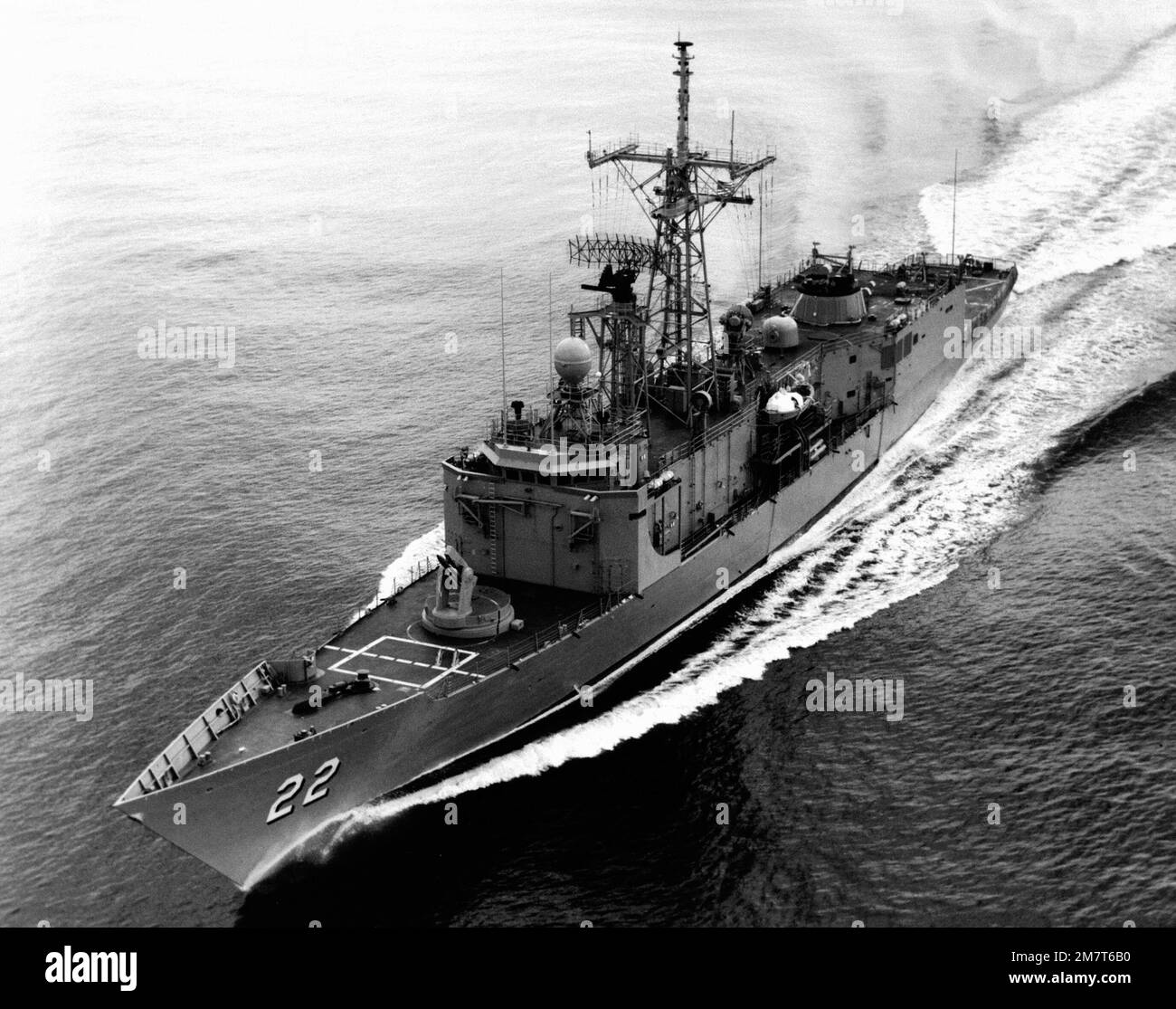 A port bow view of the guided missile frigate FAHRION (FFG-22) underway ...