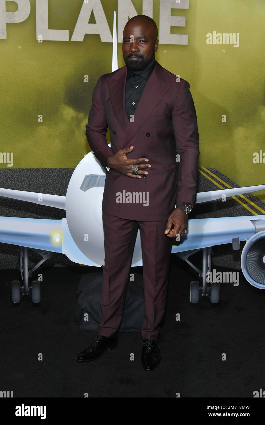 Mike colter hi-res stock photography and images - Alamy