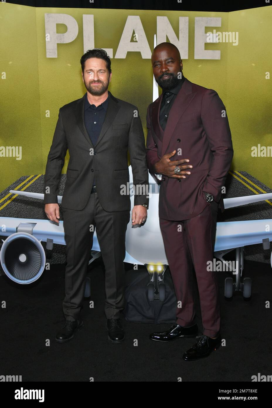 Gerard Butler and Mike Colter Stock Photo - Alamy