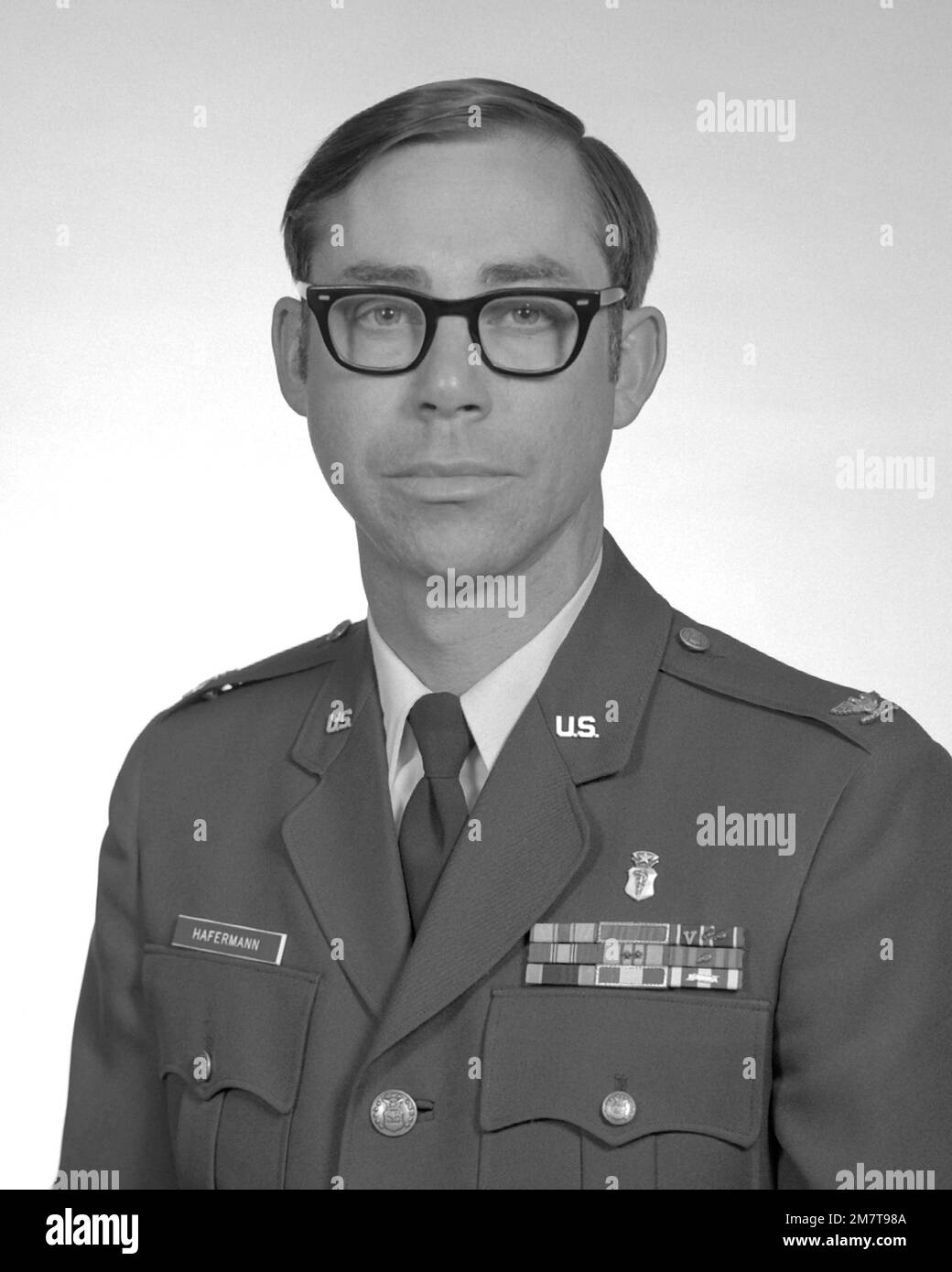 Position uncovered Black and White Stock Photos & Images - Alamy