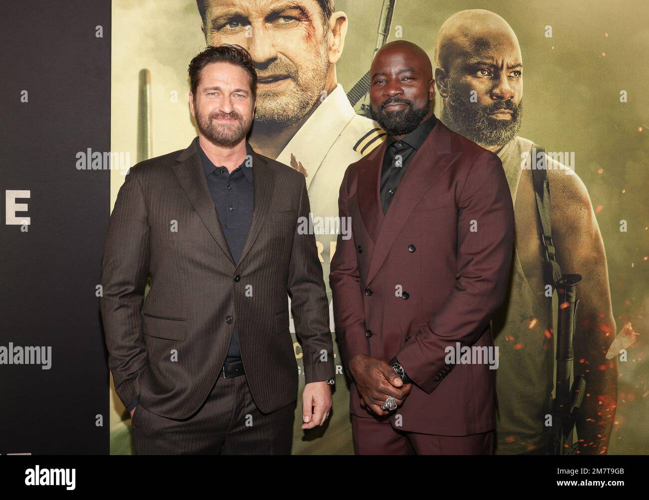 Plane gerard butler hi-res stock photography and images - Alamy