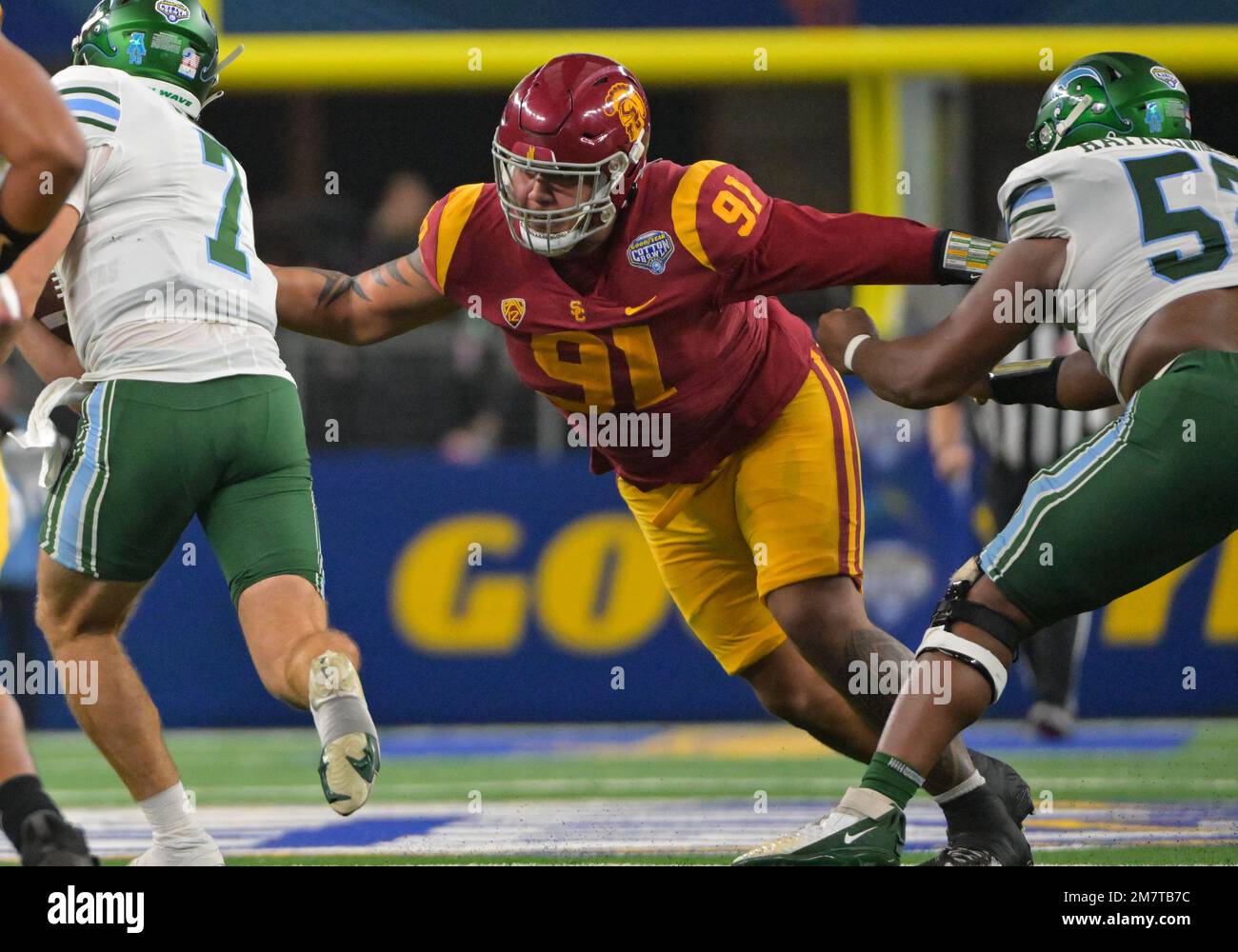 Arlington, Texas, USA. 2nd Jan, 2023. USC Trojans defensive lineman ...