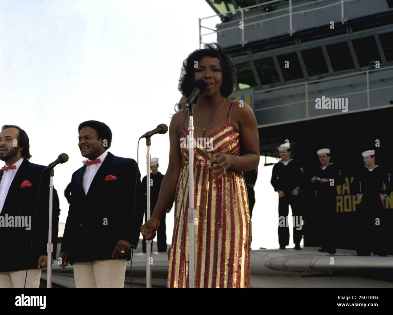 Gladys Knight and the Pips sing during the special Suzanne Somers show ...