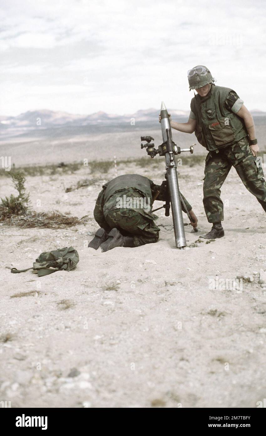 82 mortar hi-res stock photography and images - Alamy