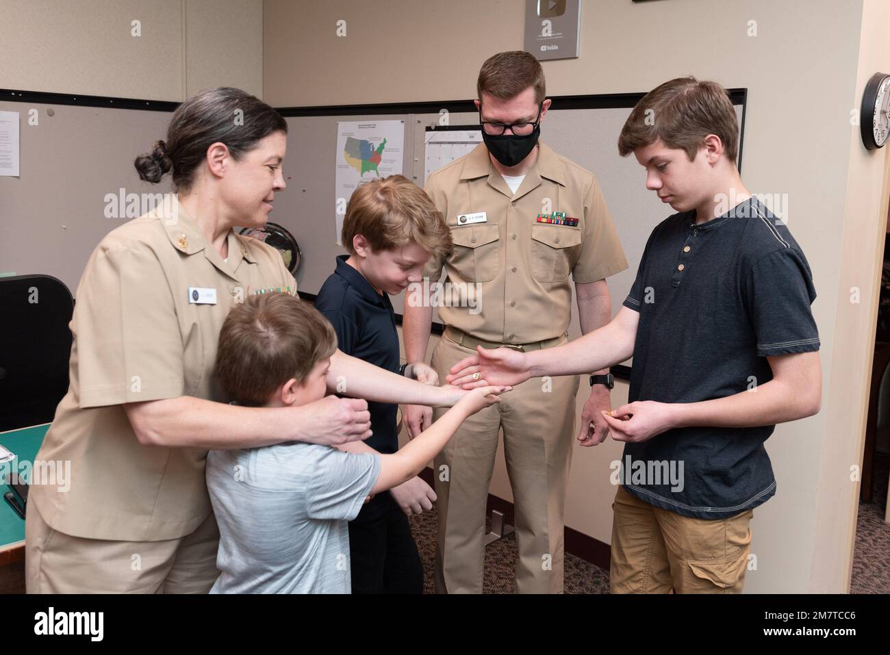 E9 pinning ceremony hi-res stock photography and images - Alamy